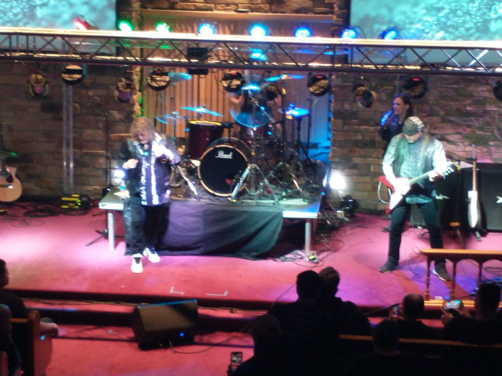 WHITECROSS: Concert Review - Heaven's Metal Magazine